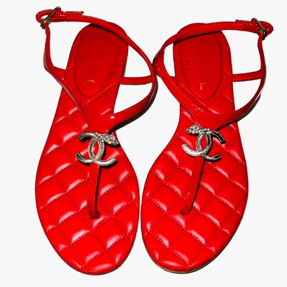 Red Chanel Thong Logo Sandals - Gem